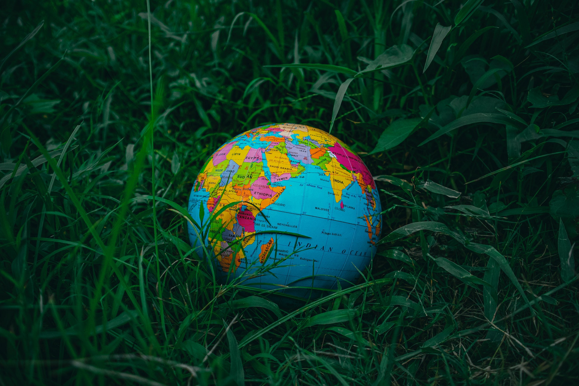 ERSTE BOND EM CORPORATE becomes sustainable - Erste AM